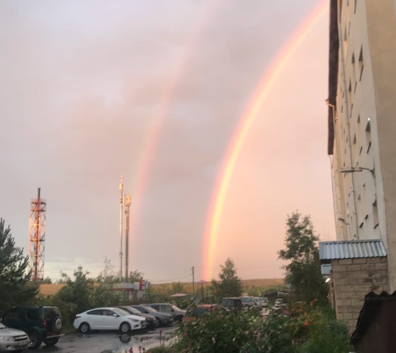 Двойная радуга появилась в небе над Новосибирском после ливней 14 ...
