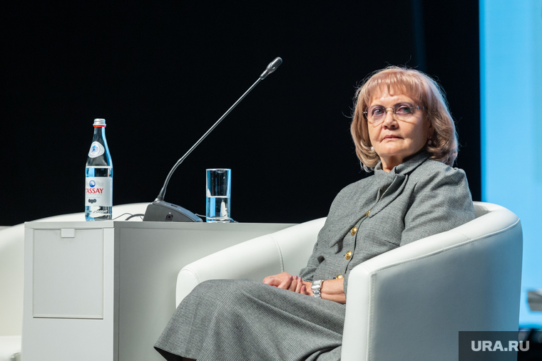 Спикер свердловского заксо Бабушкина стала лучшей среди коллег в УрФО ...