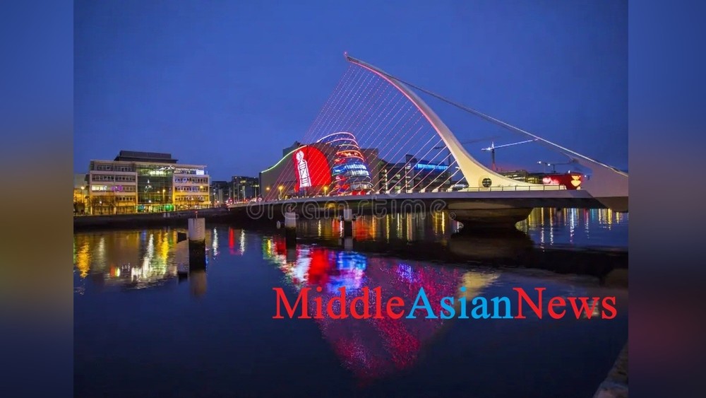 Знаменитый мост Сэмюэля Беккета будет подсвечен национальным флагом ...