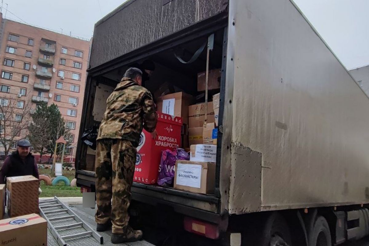 Единороссы ЮВАО Москвы доставили в Луганск свыше 10 тонн гуманитарного ...