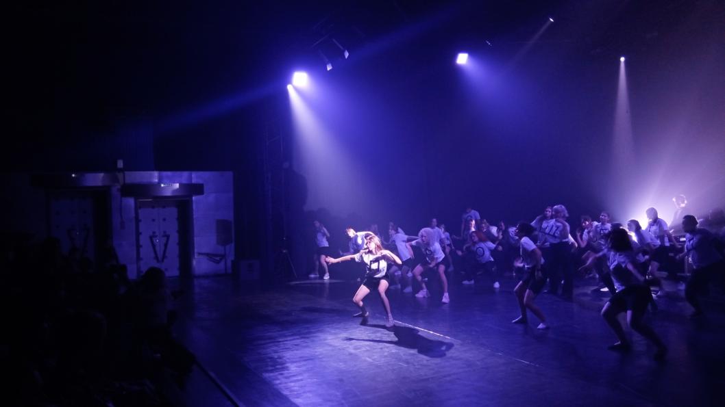 Тюменцы и пермяки станцевали "Коми-пермяцкий алфавит" на фестивале "Кто ...